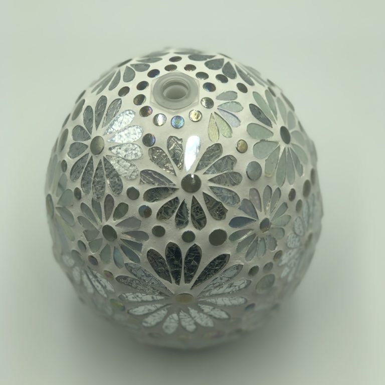 Large White Flower Aroma Diffuser | Earth Saltz