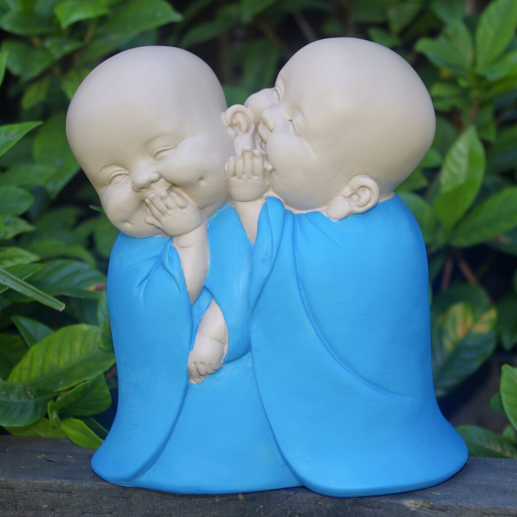 Blue Whispering Monks 17cm | Earth Saltz
